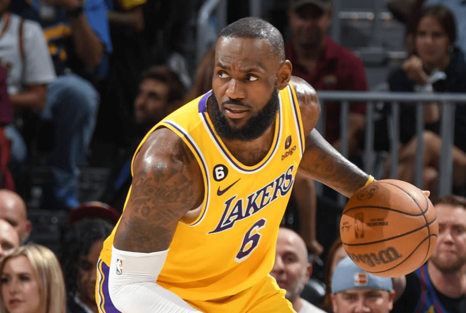 合轰60+27+17，刷爆纪录！最强双人组合诞生，詹眉实力略逊一筹_穆雷_约基奇_比赛