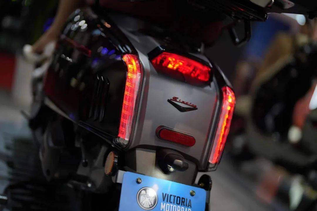 VICTORIA多款车型亮相，Sixties 150Si、Sixties 250Si介绍_搜狐汽车_搜狐网