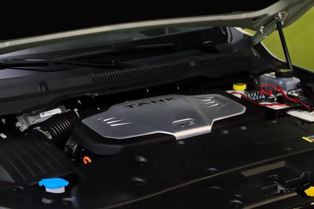 3.0T V6+9AT，硬派四驱，车长5米，不输路虎，价格却只要3成！_搜狐汽车_搜狐网