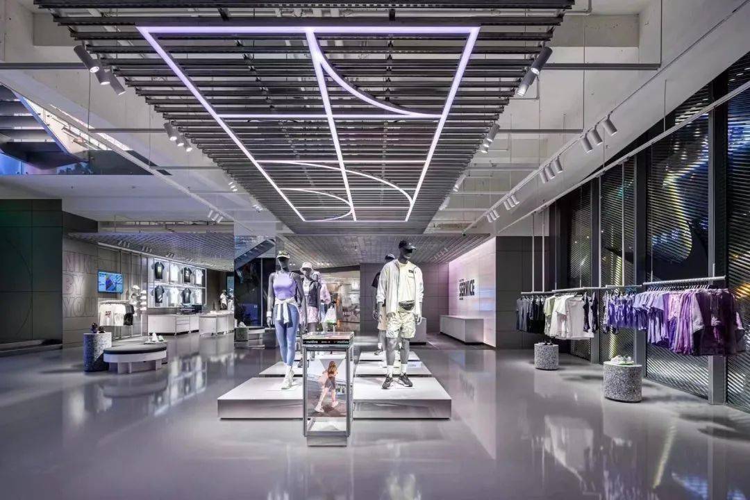 NIKE西南首家RISE 1200全品类体验店落地解放碑 打造运动时尚集结地_重庆_服务_渝中区