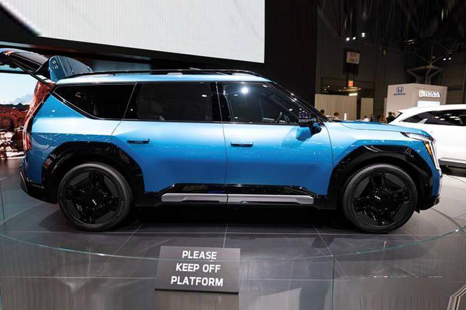 起亚大SUV EV9将国产-预计卖30万起 比蔚来ES8更大_搜狐汽车_搜狐网