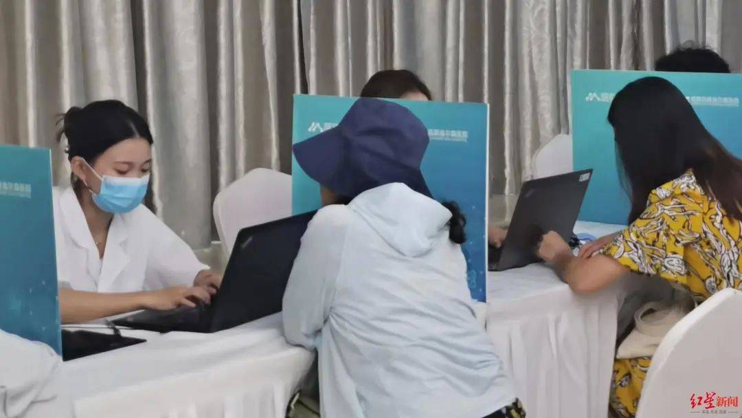 国内首次！AI医生来了→_MedGPT_患者_真人