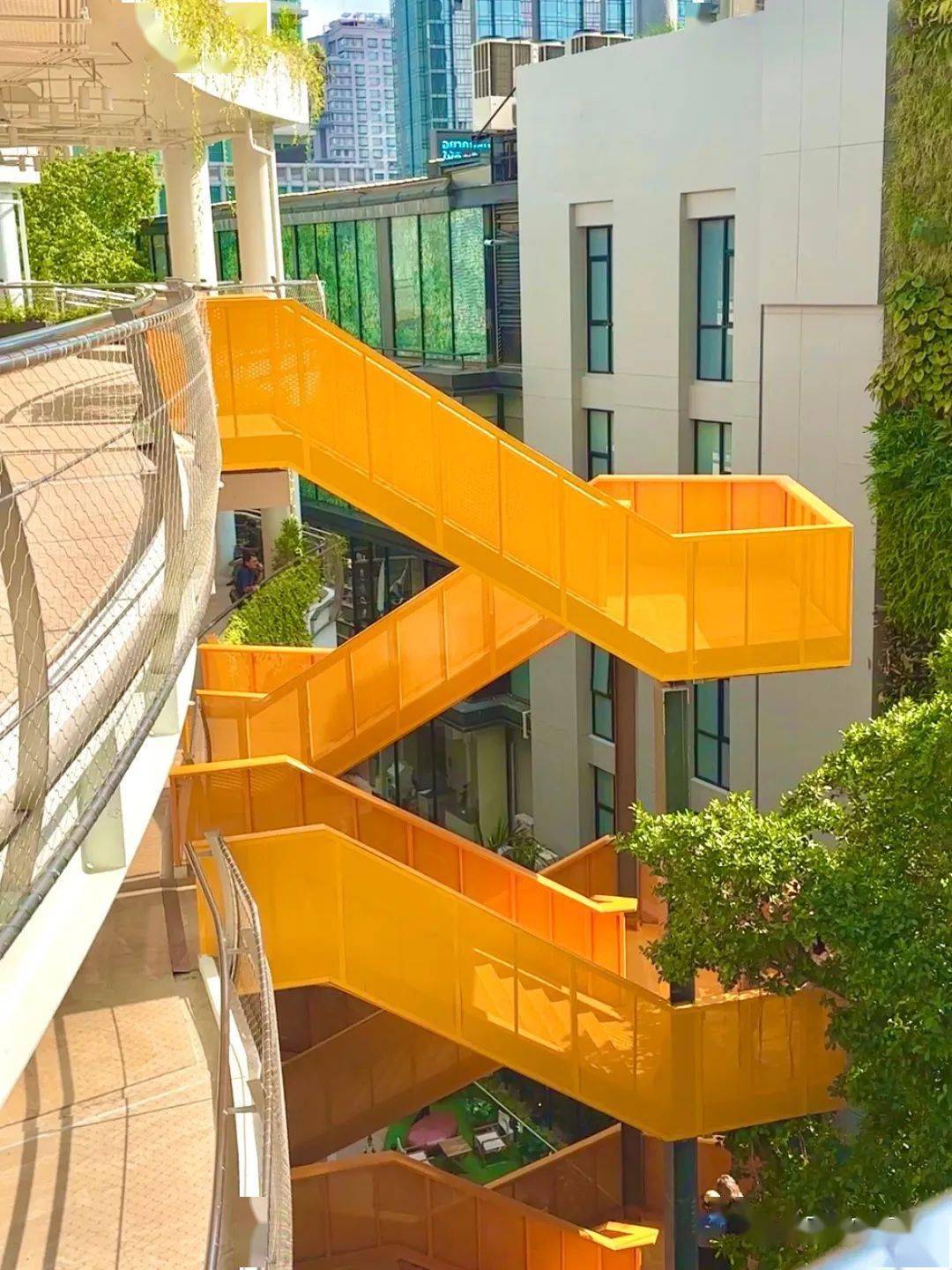 爆火新商场Marché Thonglor，曼谷文青潮流City Walk~_美食_Pattana_租赁