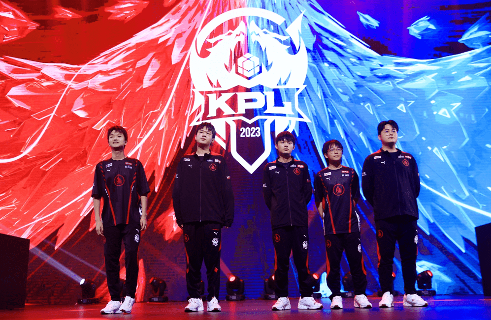 AG3-1DYG，极光赛季首个MVP，忆安爆料cat打到吸氧，老选手不容易_比赛_身体_信任