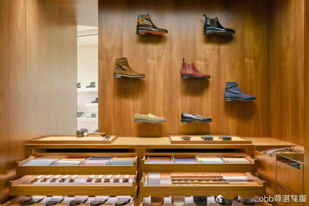 独家专访丨爱马仕旗下高定男鞋品牌JOHN LOBB全球CEO：鞋子和丝巾一样，都要亲手触摸感受_定制_客户_先生