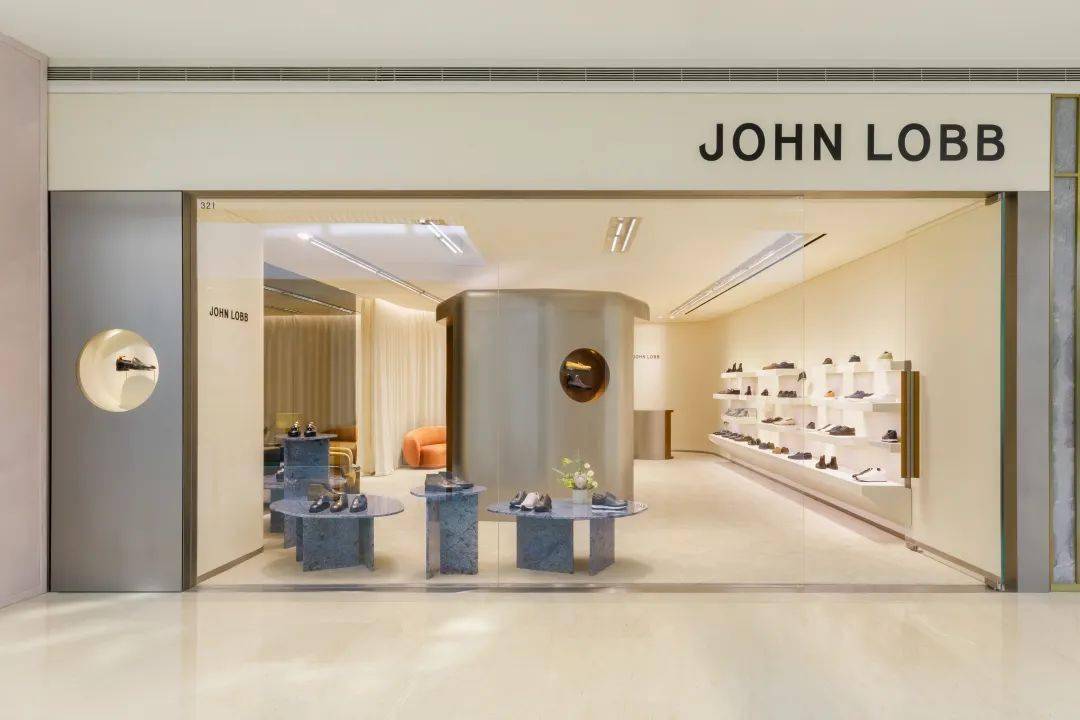 独家专访丨爱马仕旗下高定男鞋品牌JOHN LOBB全球CEO：鞋子和丝巾一样，都要亲手触摸感受_定制_客户_先生