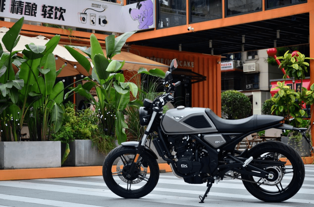 脱离低级趣味的运动复古——高金GK400静态评测_搜狐汽车_搜狐网