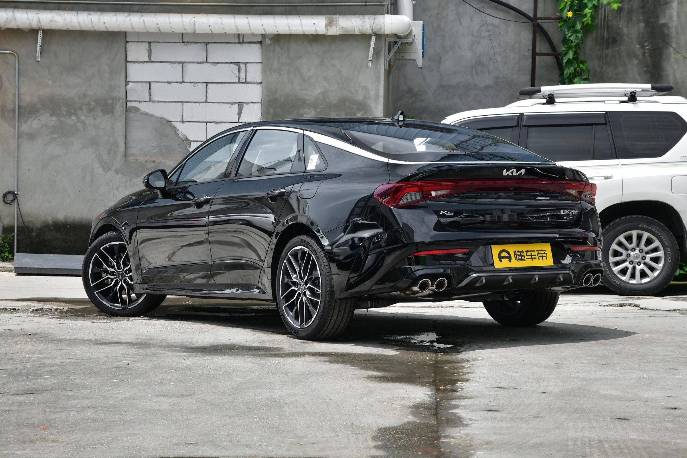 起亚K5：2.0T+8AT动力随叫随到，定价不高优惠还大，为啥卖不好？_搜狐汽车_搜狐网