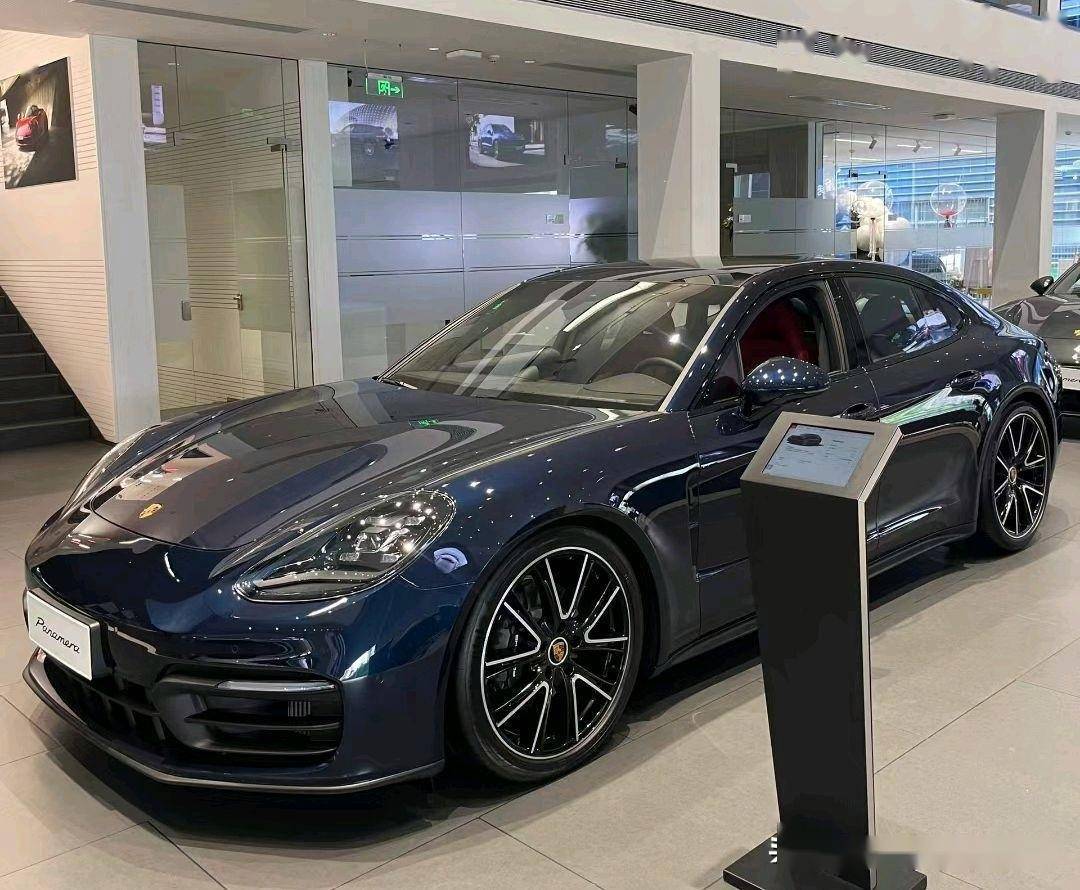 豪华轿跑的“旗舰”，保时捷帕拉梅拉新版本来了，内饰科技感十足_搜狐汽车_搜狐网