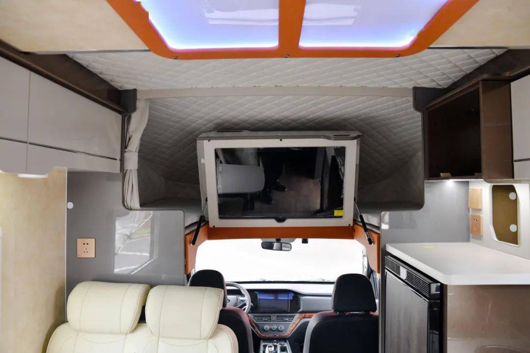 长安跨越者D5旅居车畅游版 个性外观设计 2.0T+8AT 享受自由与舒适_搜狐汽车_搜狐网