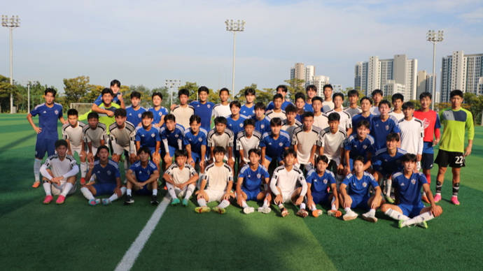 率上海U18队赴韩国拉练首战惜败，徐根宝：目前中国足球从上到下要先抓防守_蔚山现代_梯队_比赛