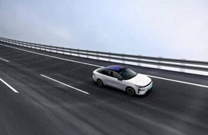 吉利银河L6，你极速247km/h有什么用啊？_搜狐汽车_搜狐网