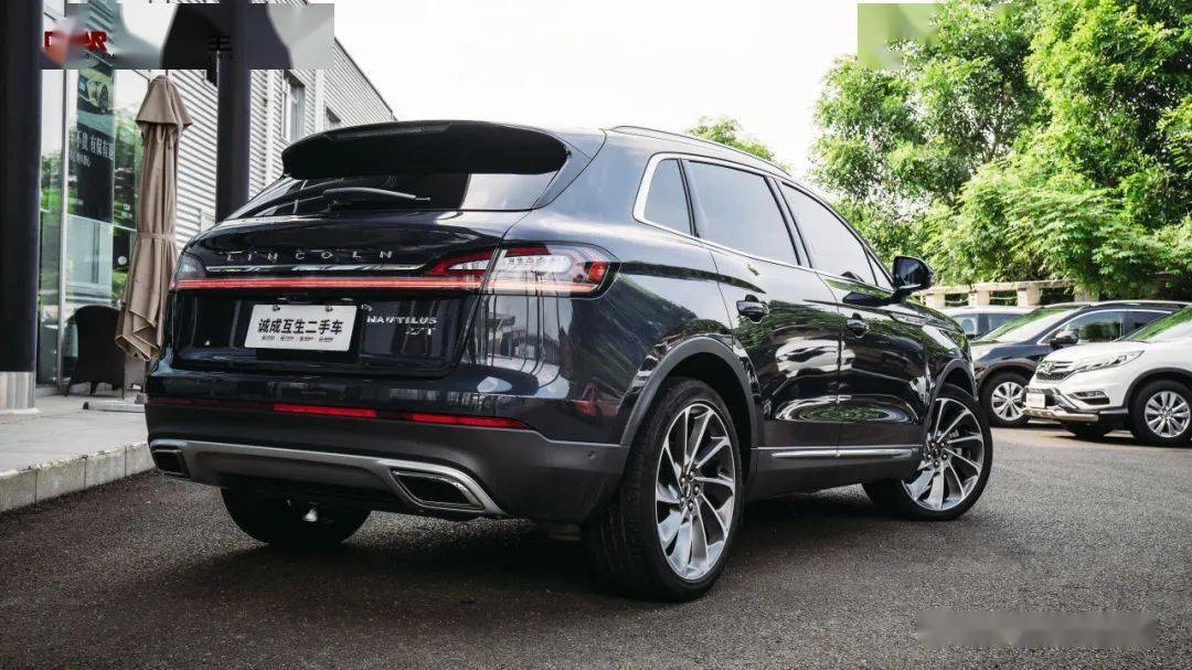 (最新到店)2.7T+V6双涡轮，比同级BBA大一圈，仅20多万！【林肯 航海家 2.7T 四驱尊耀版】_搜狐汽车_搜狐网