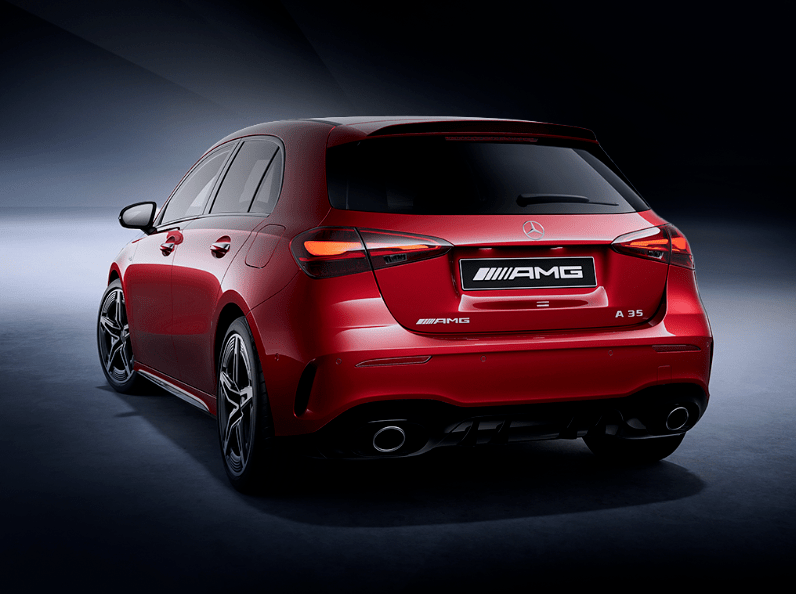 更帅的新一代奔驰AMG A35家族上市，电机加持后更快了！_搜狐汽车_搜狐网