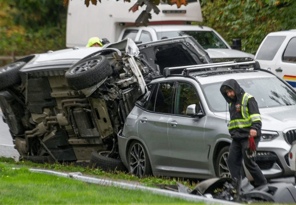 UBC大学两名学生深夜遭致命车祸惨死！车主酒驾认罪!_Selwood_加拿大_父母