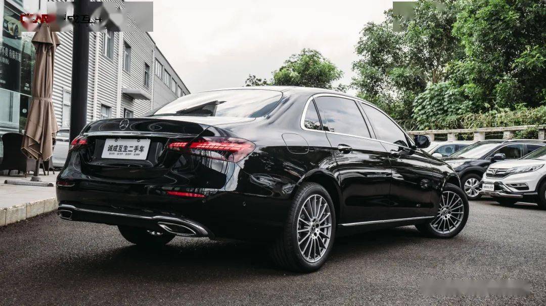 有“E”说“E”，这辆豪华C级车，真的又新又划算！【奔驰E级 2022款 E260L】_搜狐汽车_搜狐网