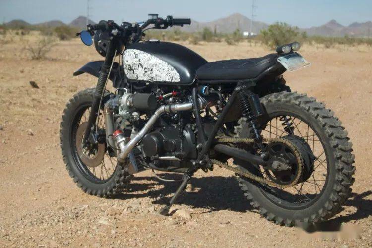 十二岁时见证爷爷修好了自己的摩托车而深受震撼，从此走上改车之路，如今改出了双涡轮增压的铃木GS400 | 每日一车_搜狐汽车_搜狐网